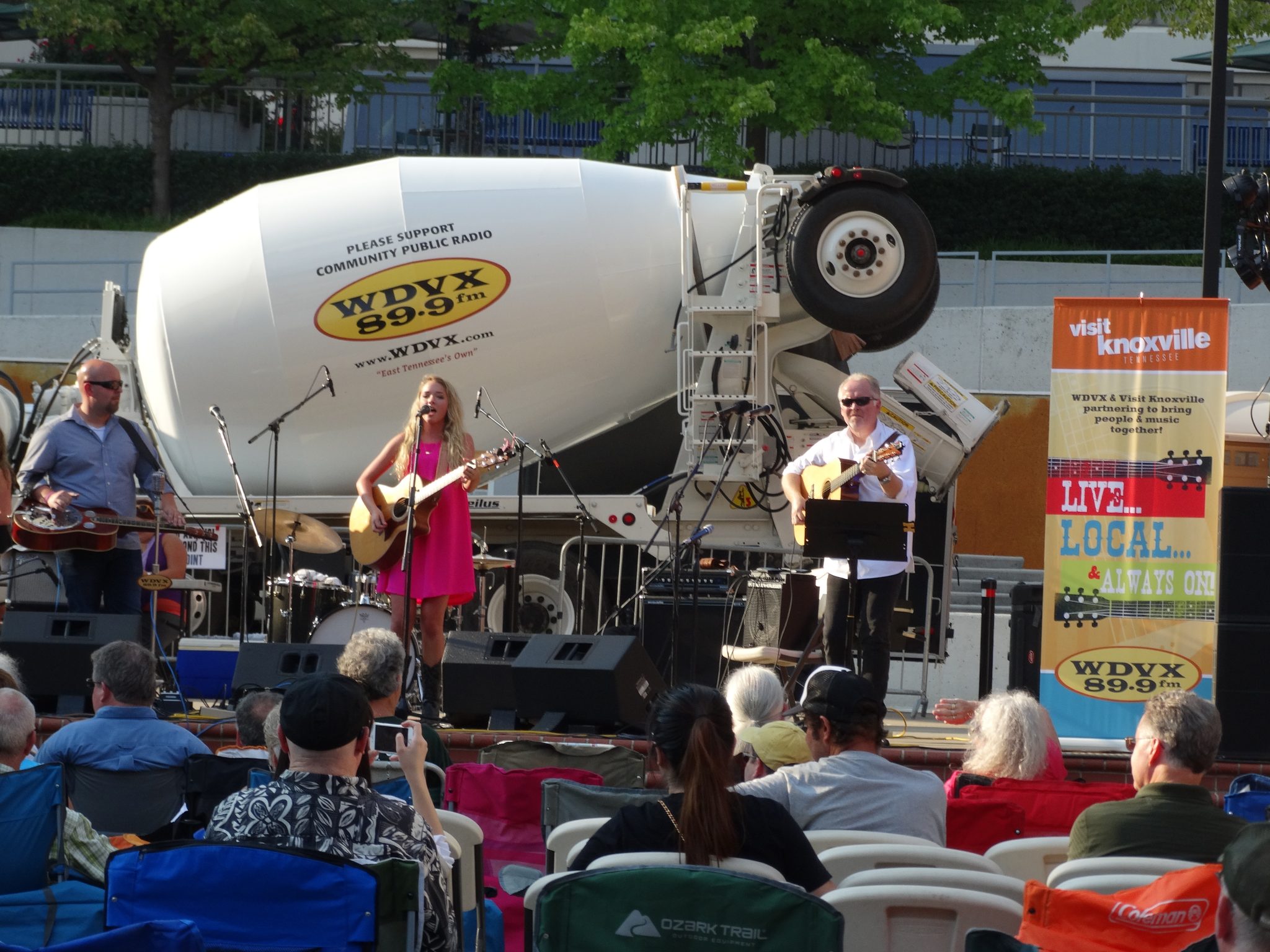 East Tennessee's Own WDVX — About WDVX